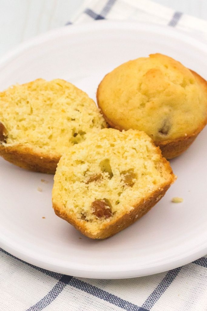 Easiest German Muffins - Family Favorite Holiday Recipes