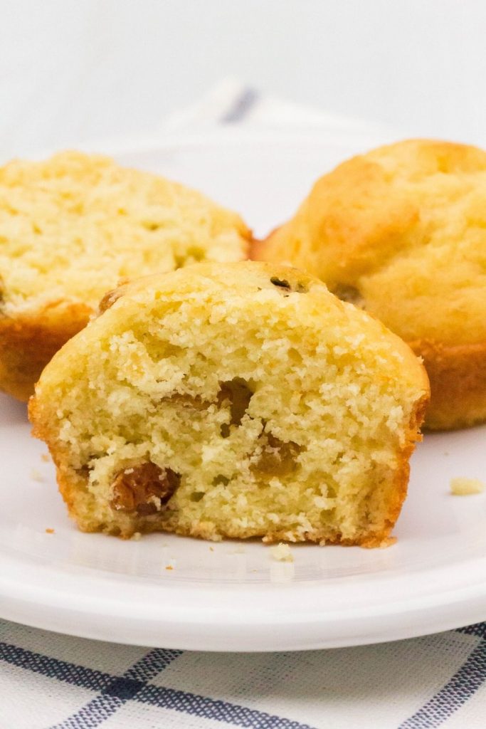 Easiest German Muffins - Family Favorite Holiday Recipes