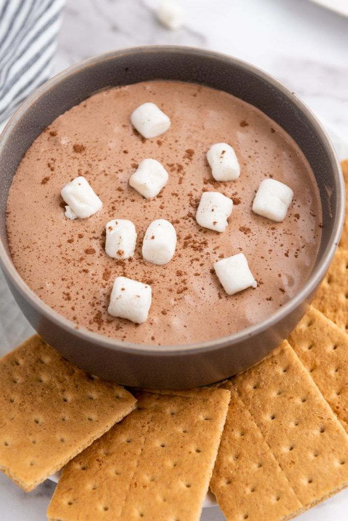 3 Ingredient Hot Cocoa Dip: An Easy Chocolate Treat